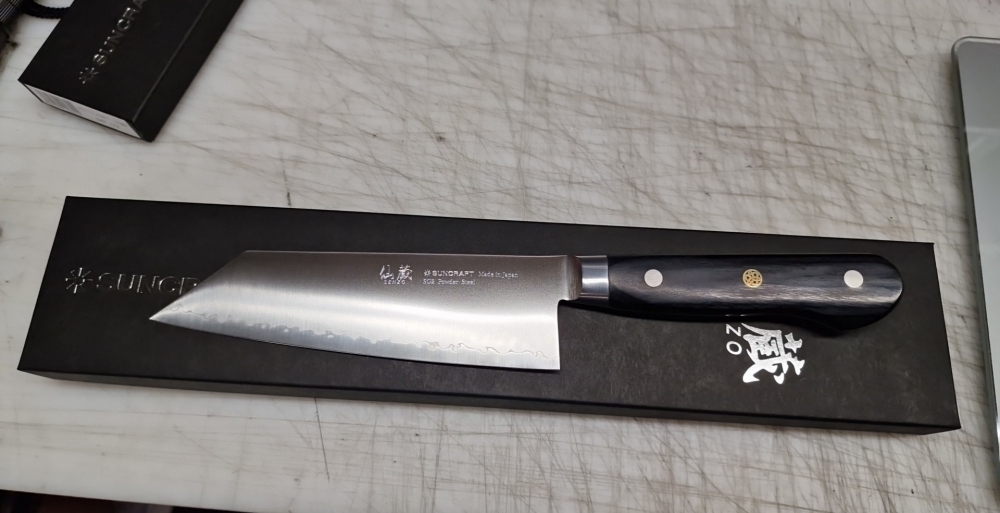 Suncraft Professional Bunka 165mm | Knivslipern.com | Kniver til både ...
